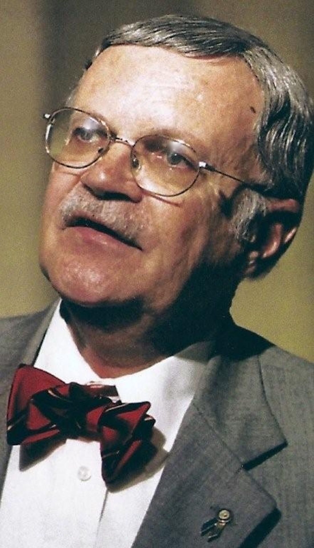 Michael M. Foreman '59 | OneHandley | Winchester, Va